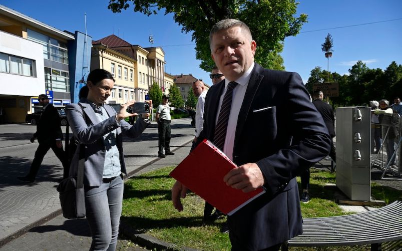 Il primo ministro slovacco Robert Fico è in condizioni stabili - La Ragione